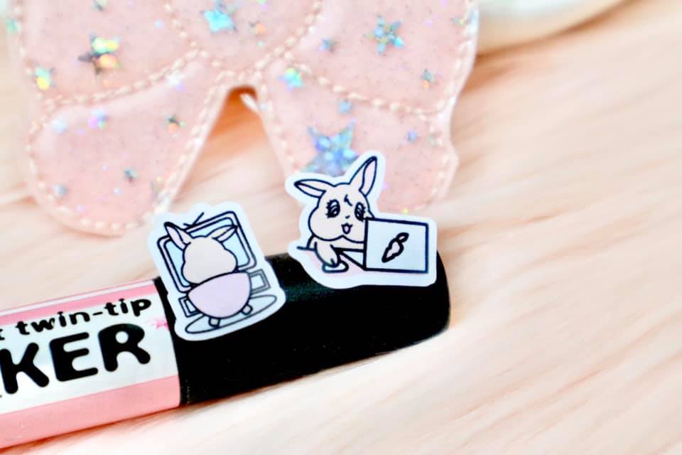 TIPPY 007 - tv – Angela Smile